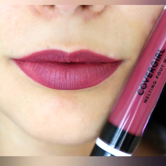 COVERGIRL | Makeup | Nwt Covergirl Melting Pout Vinyl Vow Liquid Lip ...
